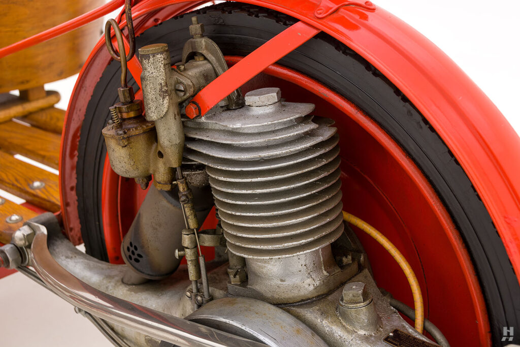 1920 Auto Red Bug