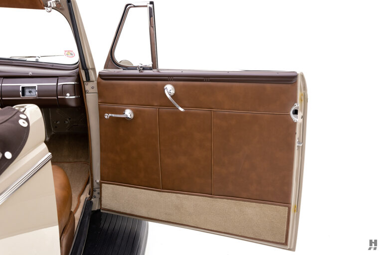 1940 Ford DeLuxe Convertible Coupe
