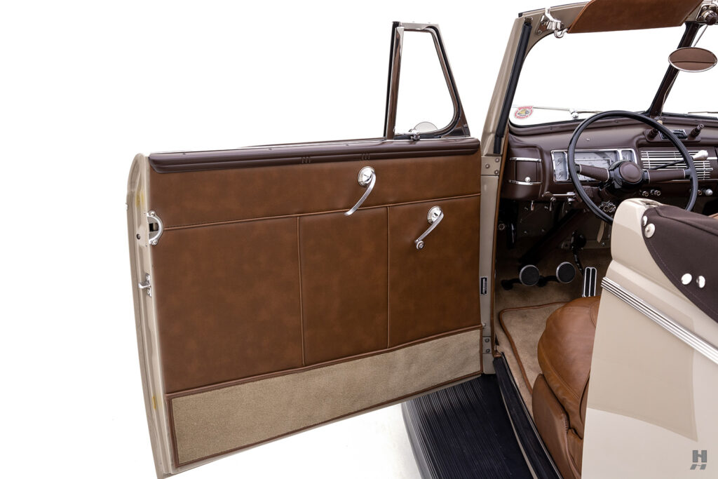 1940 Ford DeLuxe Convertible Coupe