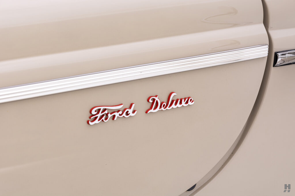 1940 Ford DeLuxe Convertible Coupe