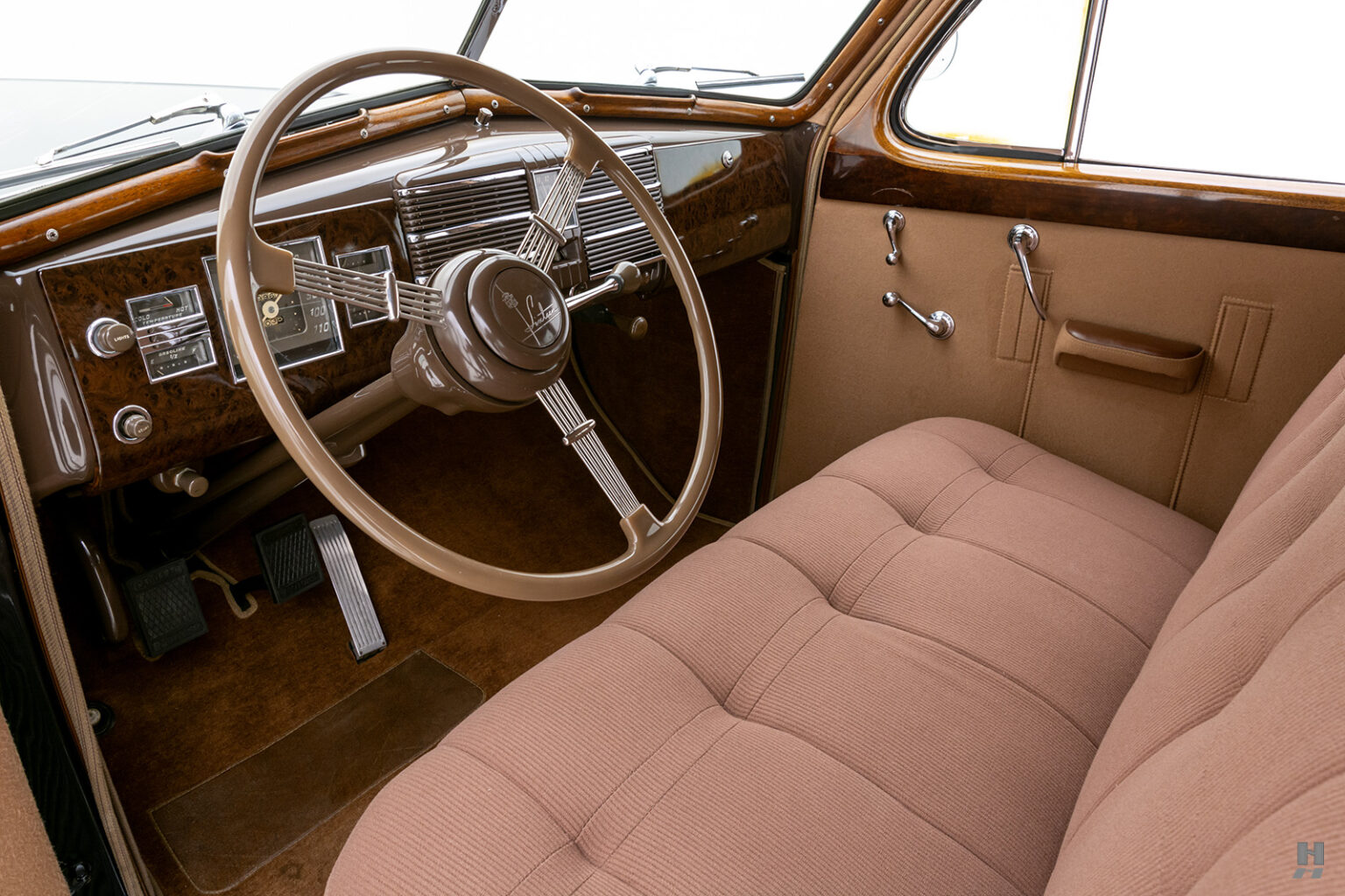 1938 Cadillac V16 Town Sedan