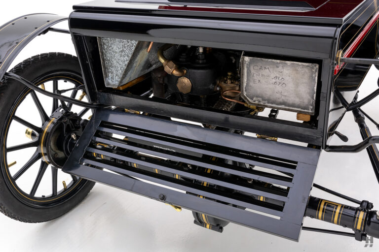 1906 Oldsmobile Straight Dash Runabout